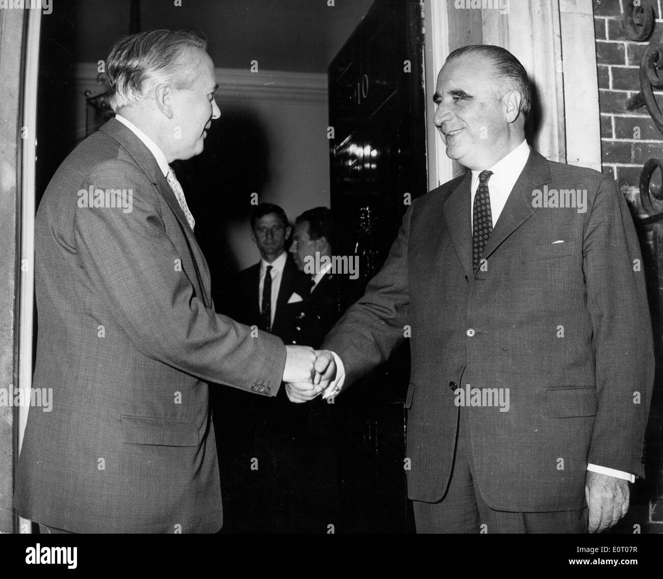 10 leaves Black and White Stock Photos & Images - Alamy