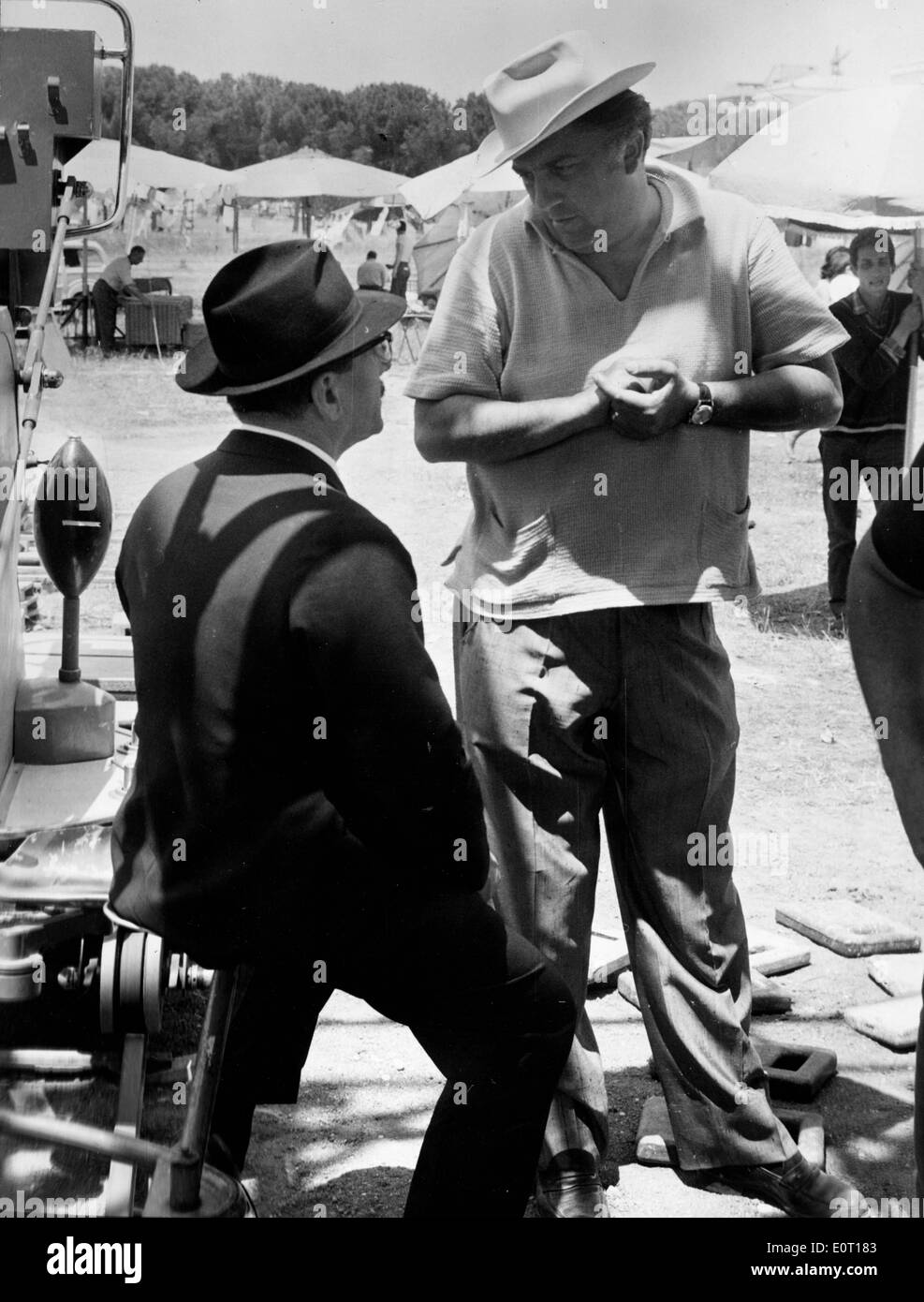 Director Federico Fellini on set of a film Stock Photo - Alamy