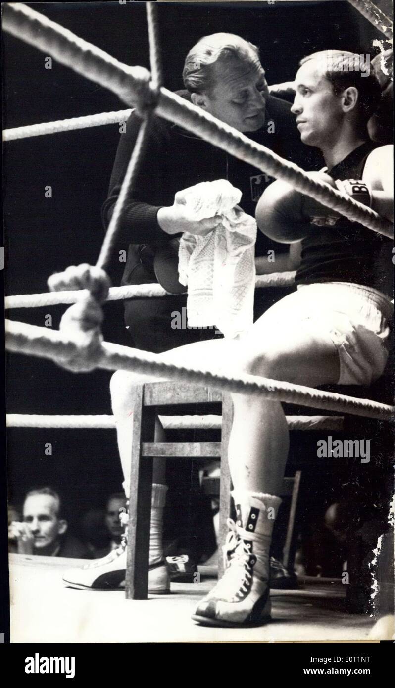 Jul. 05, 1960 - Going to Rome: The boxer feather weight Manfred Homberg ...