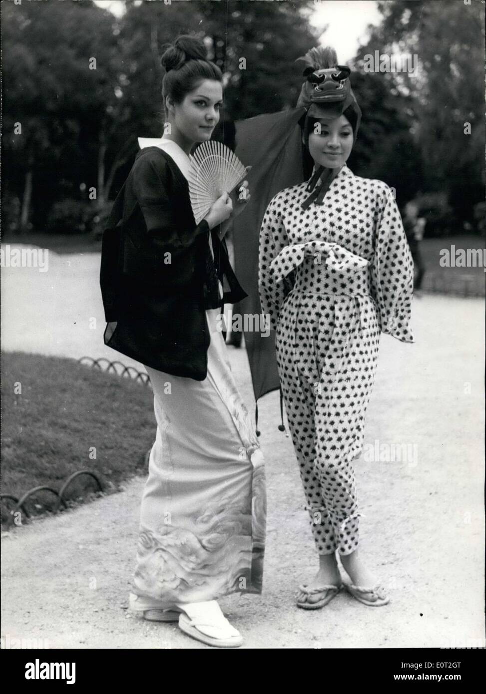 Jul. 23, 1960 - Missakemi Tateno Star of ''Echigojishi'' Line with ...