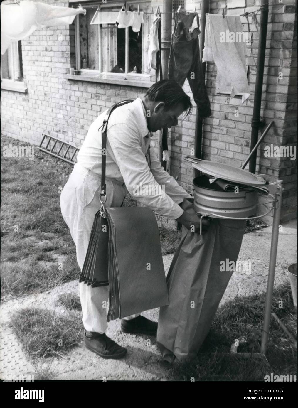 Dust collector hi-res stock photography and images - Alamy