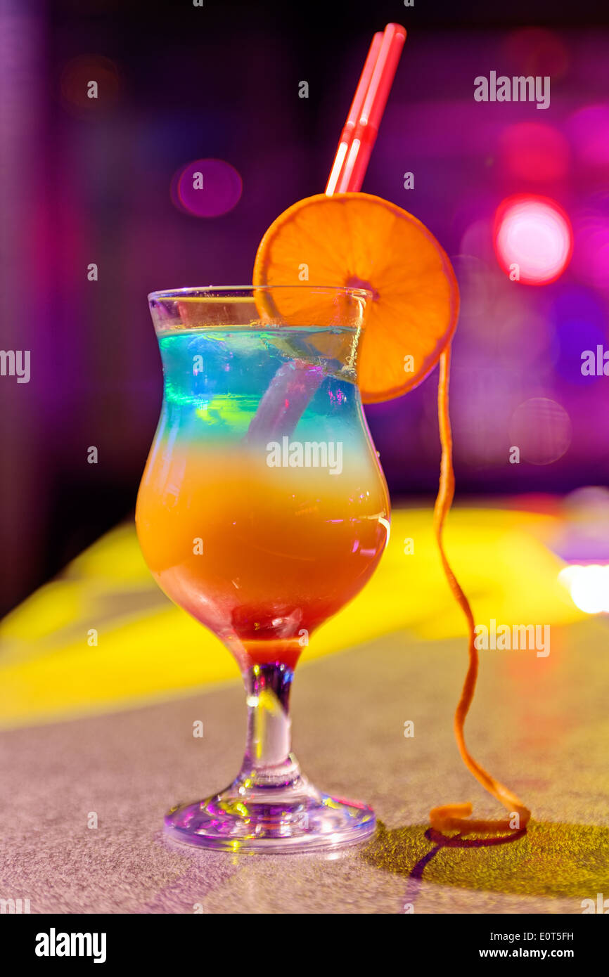 cocktail at bar Stock Photo - Alamy