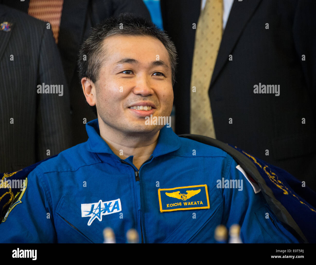 Expedition 39 crew members, including Koichi Wakata, landed safely in ...