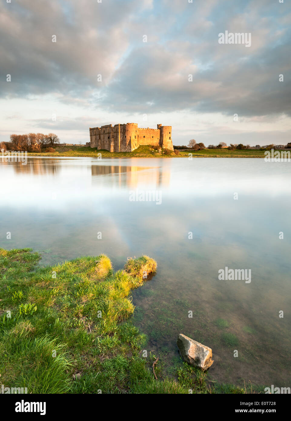 Carew castle spring hi-res stock photography and images - Alamy