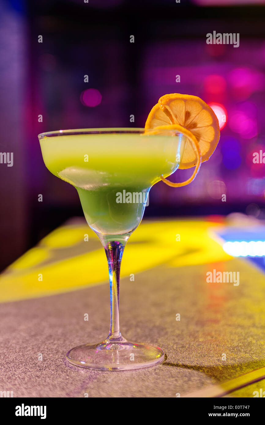 cocktail at bar Stock Photo - Alamy