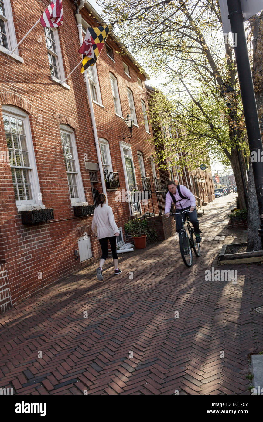 Fells point district hi-res stock photography and images - Alamy
