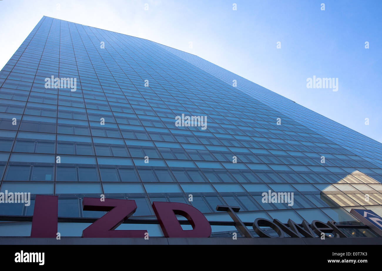 IZD-Tower, Donaucity, Wien, Oesterreich - IZD-Tower, Vienna, Austria Stock Photo - Alamy