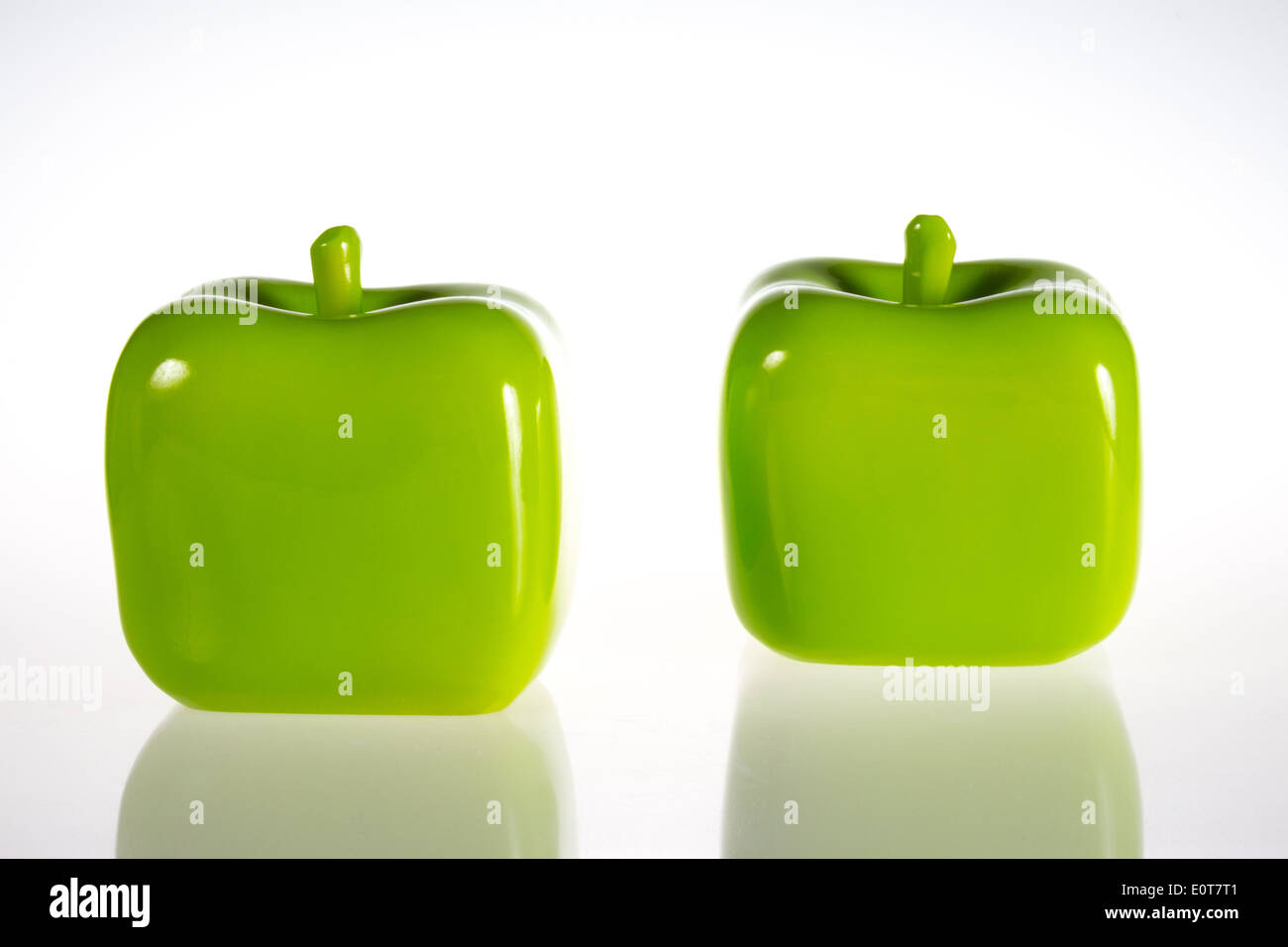 Square apple hi-res stock photography and images - Alamy
