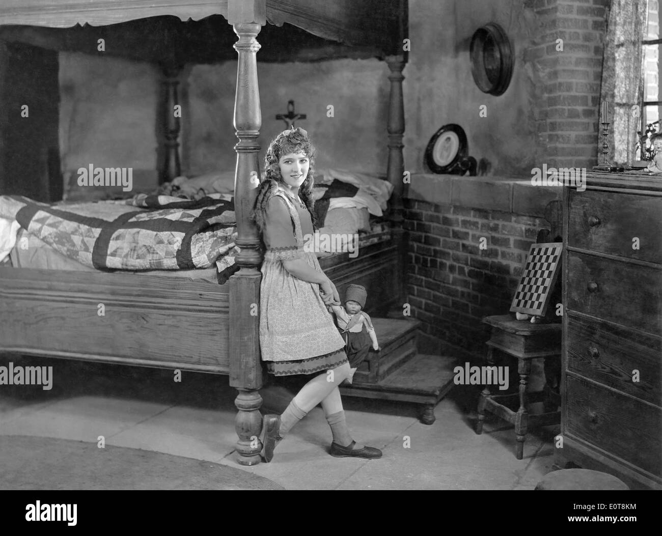 Mary Pickford, on-set of the Silent Film, "Through the Back Door", 1921 ...