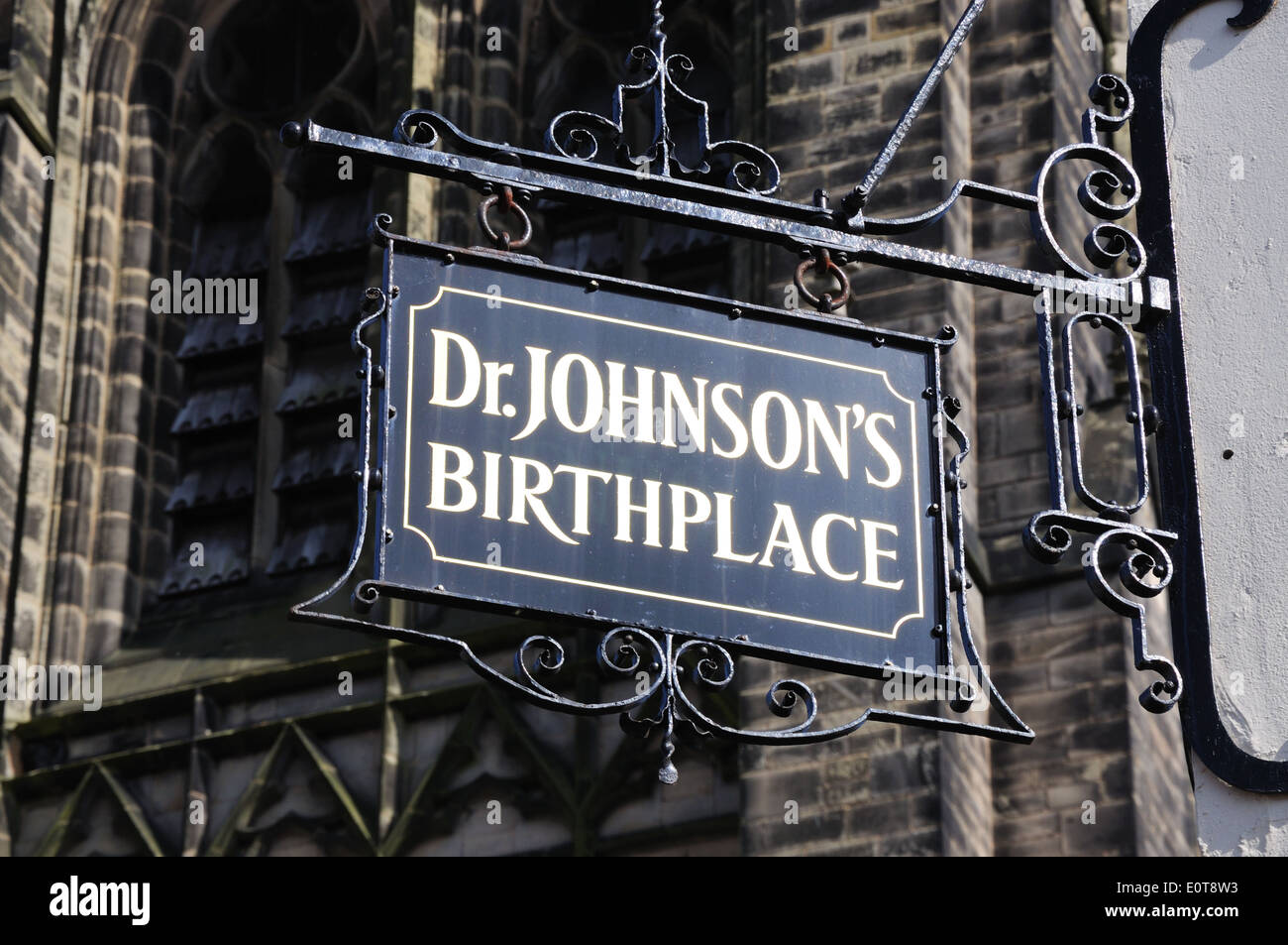 Dr. Johnson’s Birthplace sign, Lichfield, Staffordshire, England ...