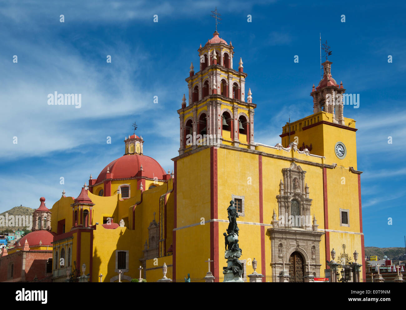 The basilica of our lady of guanajuato hi-res stock photography and ...