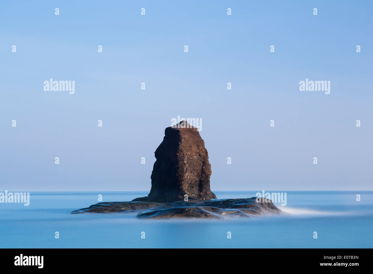 The Sea Stack known as Black Nab at Saltwick Bay, near Whitby, UK Stock ...