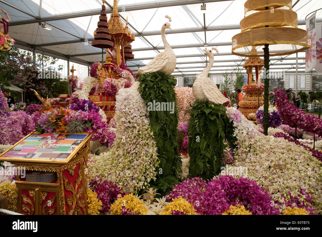 Chelsea, UK. 19th May, 2014. Thailand stand in a marquee at RHS Chelsea ...