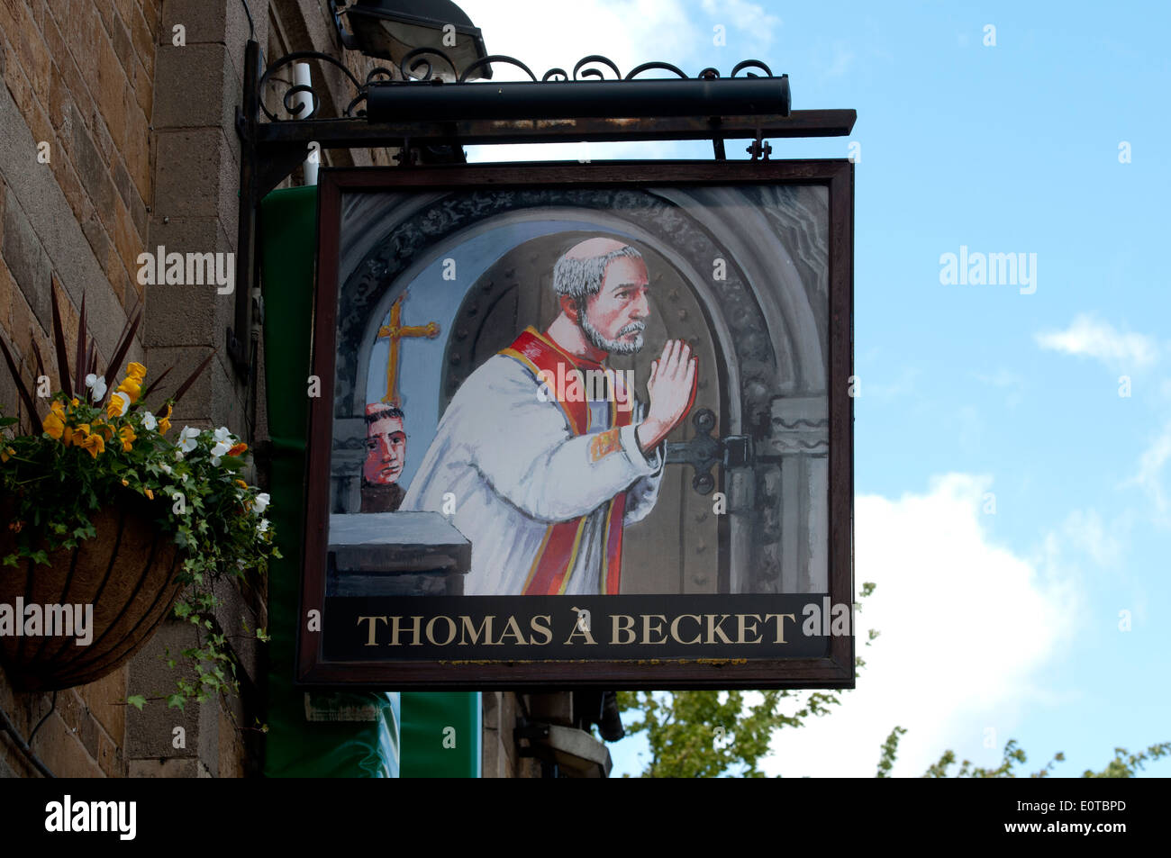 Pub sign northampton hi-res stock photography and images - Alamy