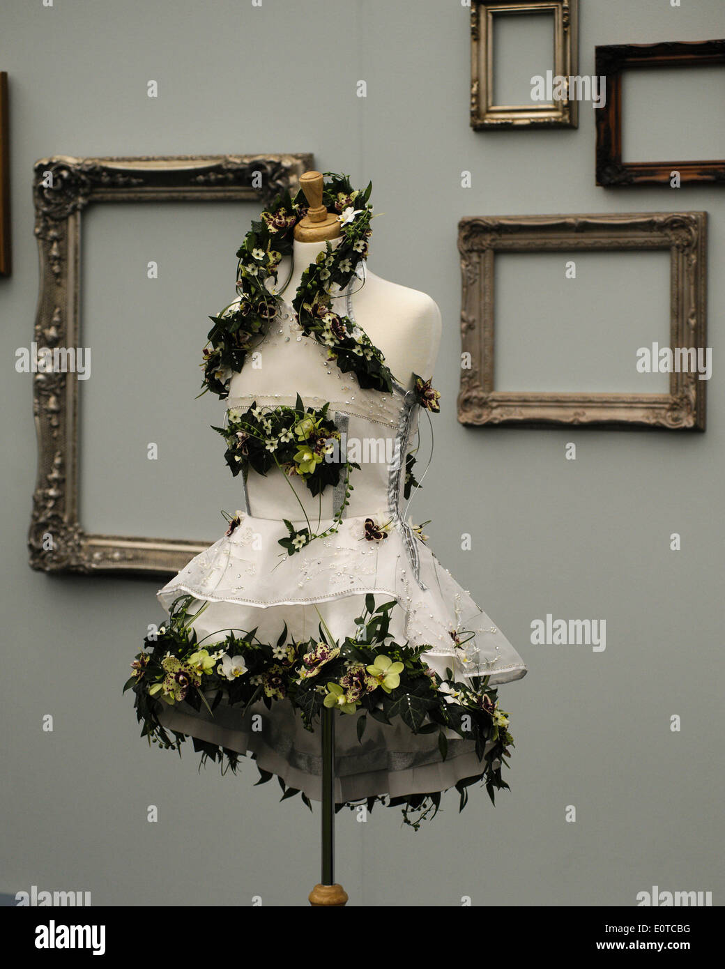 London, UK. 19th May, 2014. 2014 RHS Chelsea Flower Show.Florists were ...