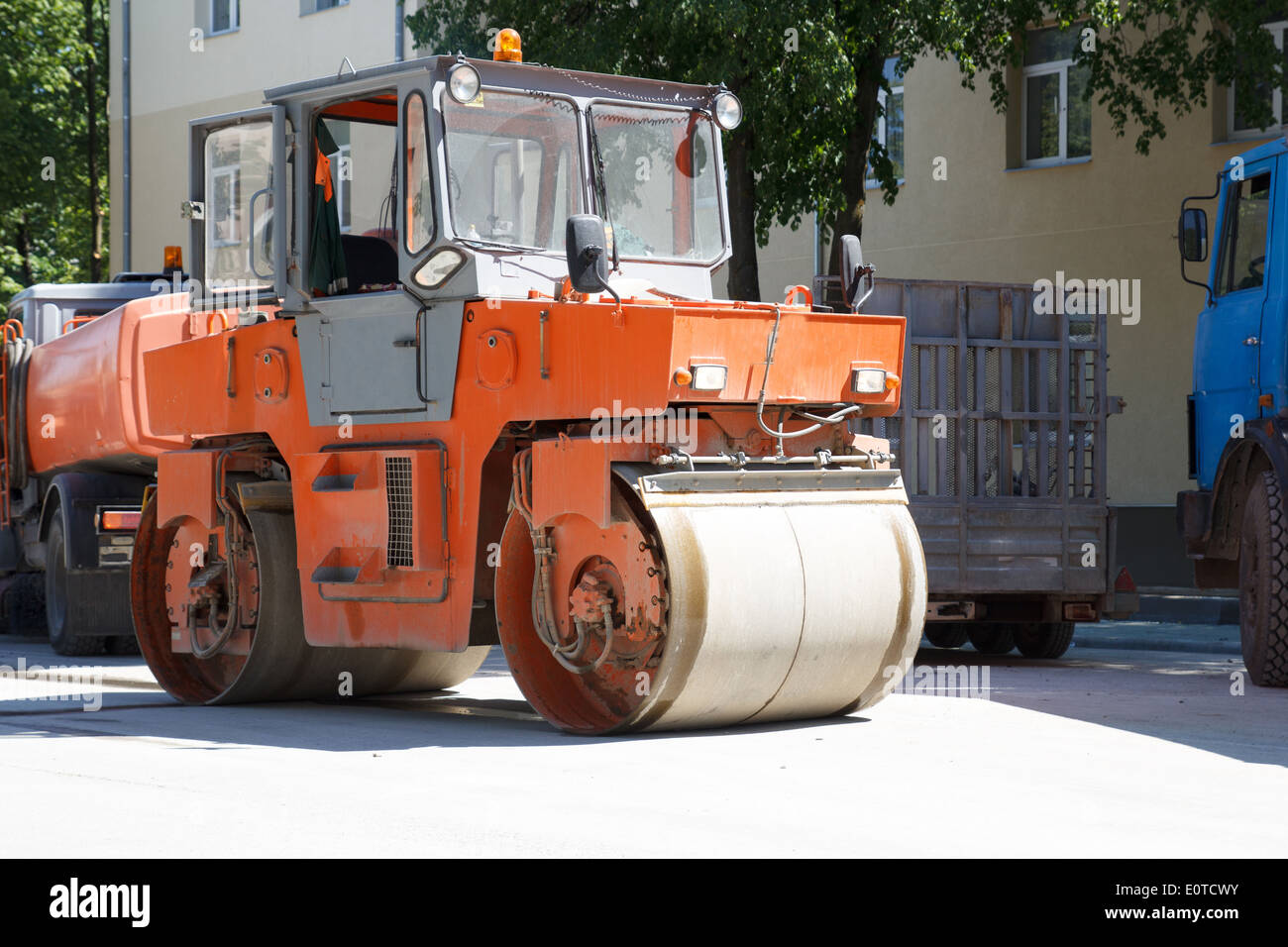 Roller compactor machine hi-res stock photography and images - Alamy