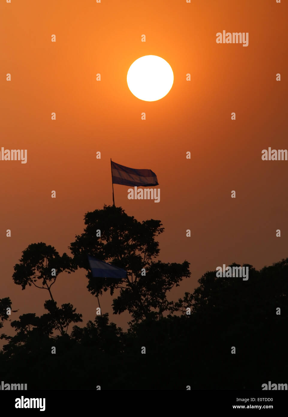 Hoist flag hi-res stock photography and images - Alamy