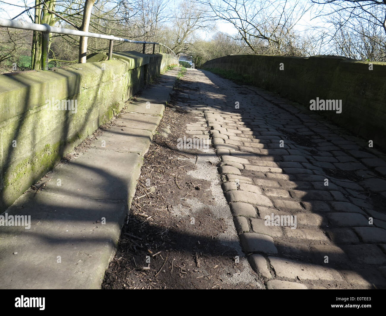Old Pack Horse Bridge over the River Aire at Calverley, Leeds ...