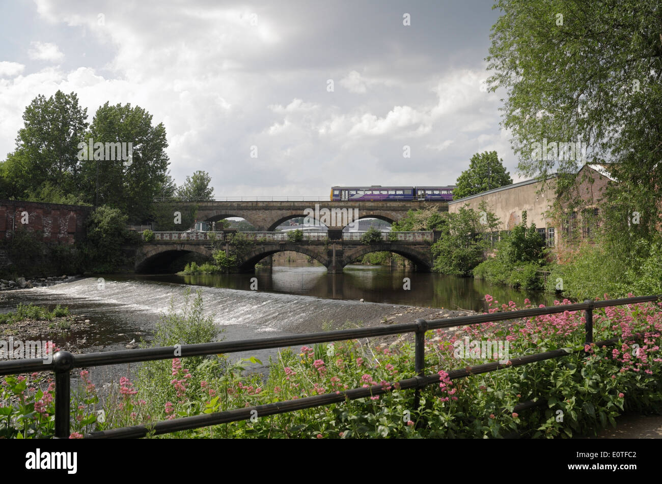 River Don, Attercliffe Sheffield England, Five weirs walk, Urban ...