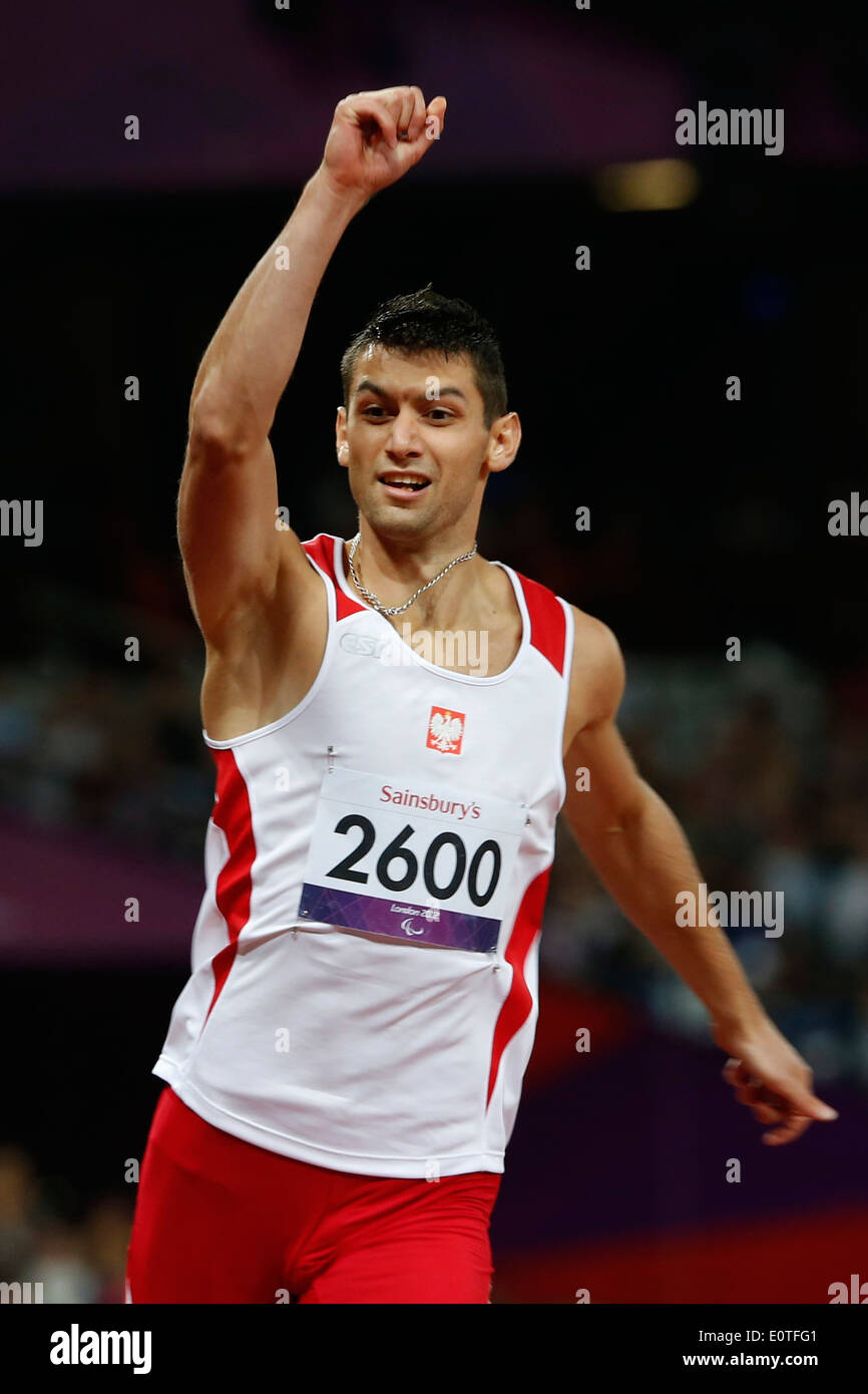 Mateusz Michalski of Poland celebrates winning gold following the men's ...