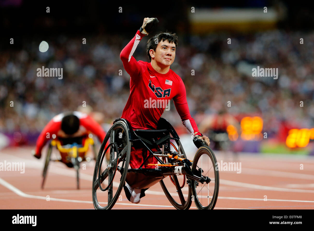 Raymond Martin of United States of America celebrates winning gold ...