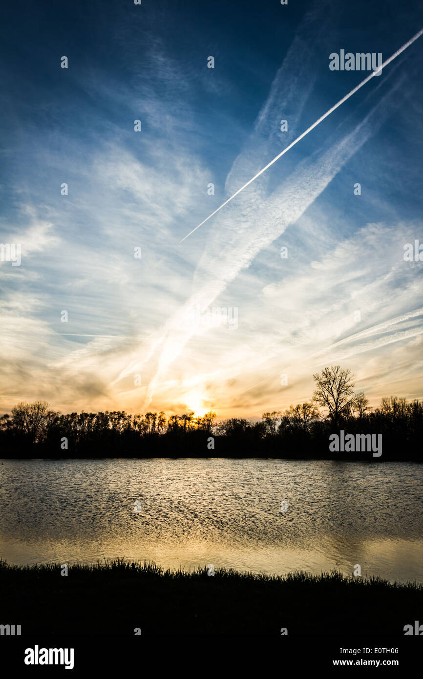 Geoengineering clouds hi-res stock photography and images - Alamy