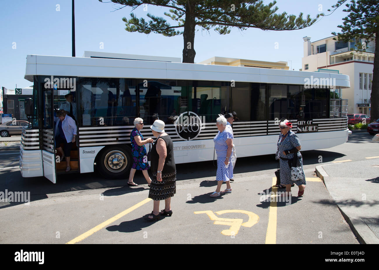 City Discoverer hop on hop off bus in Napier Hawkes Bay region New ...