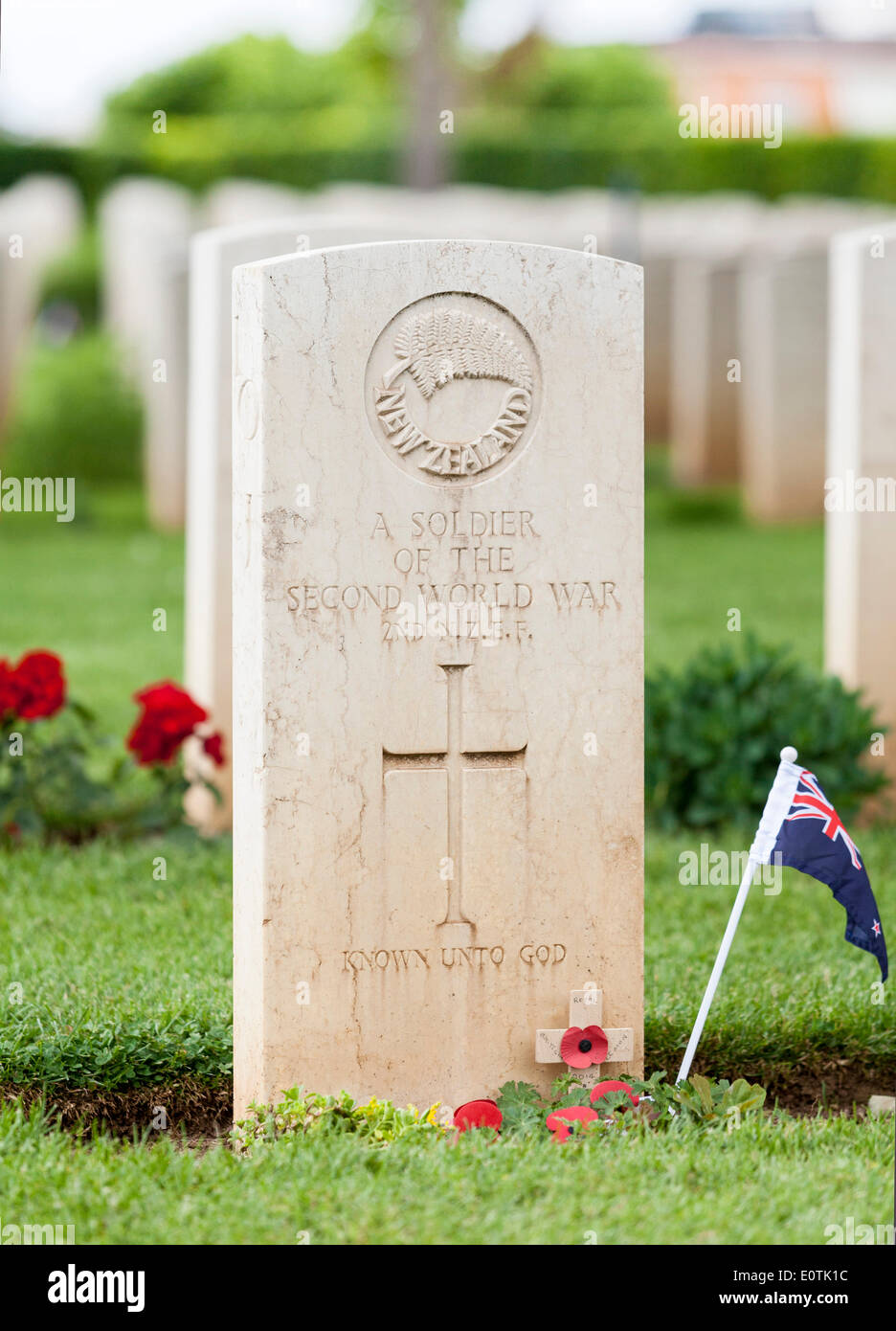 British military cemetery italy hi-res stock photography and images - Alamy