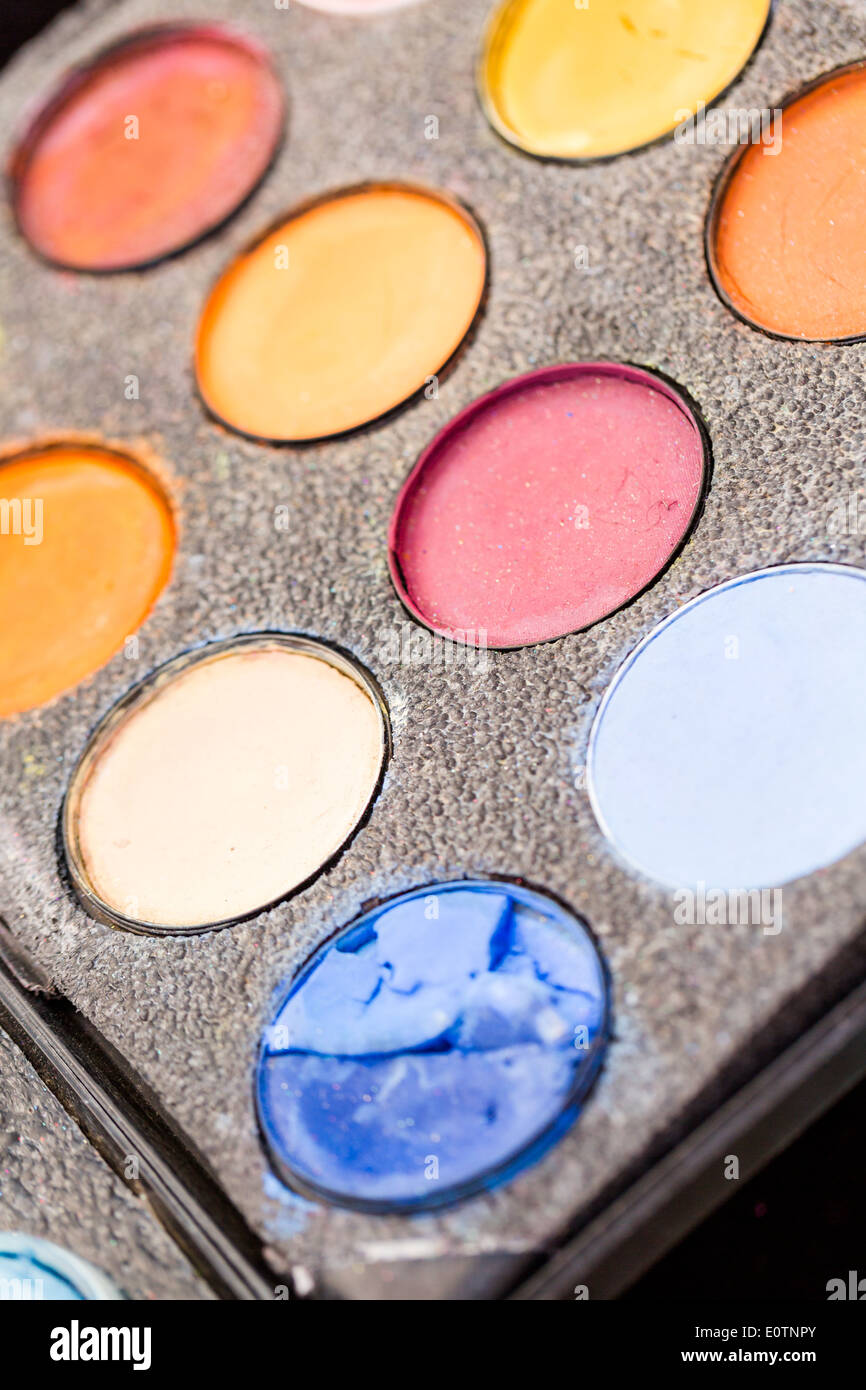 Faice paint hi-res stock photography and images - Alamy