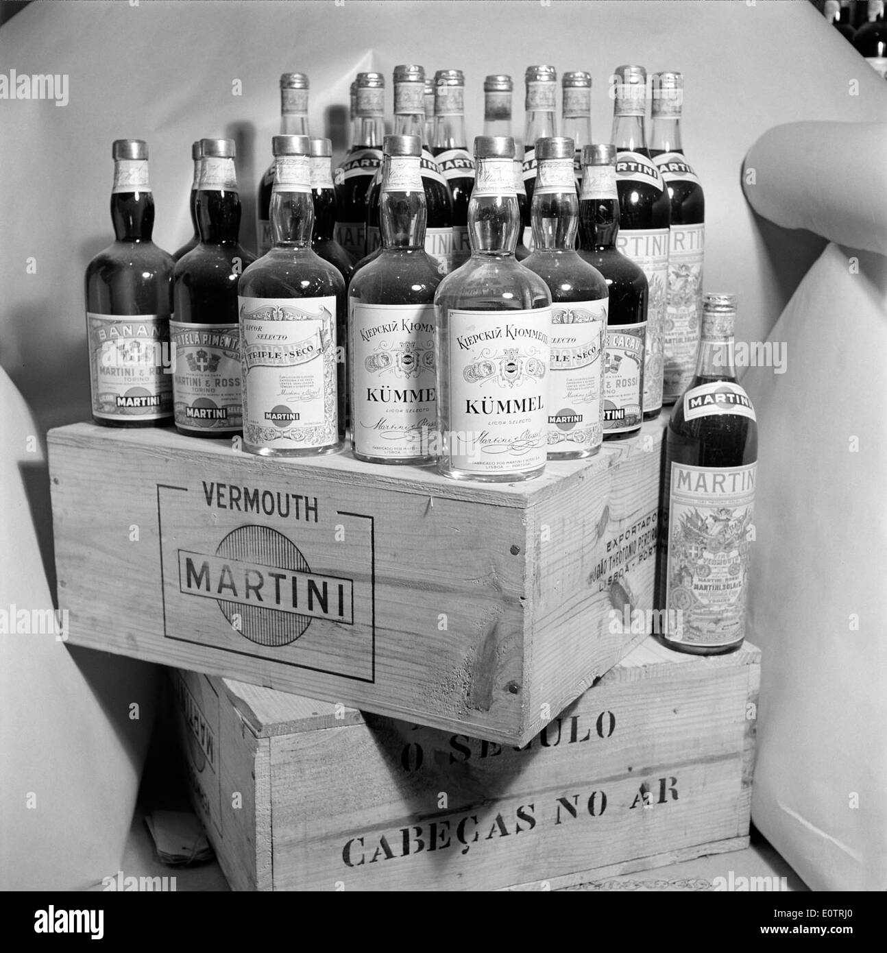 Alcohol aperitif Black and White Stock Photos & Images - Alamy