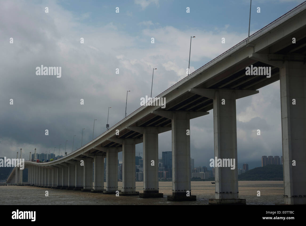 Ponte de Amizade, the Friendship Bridge from the Macau Peninsula to ...