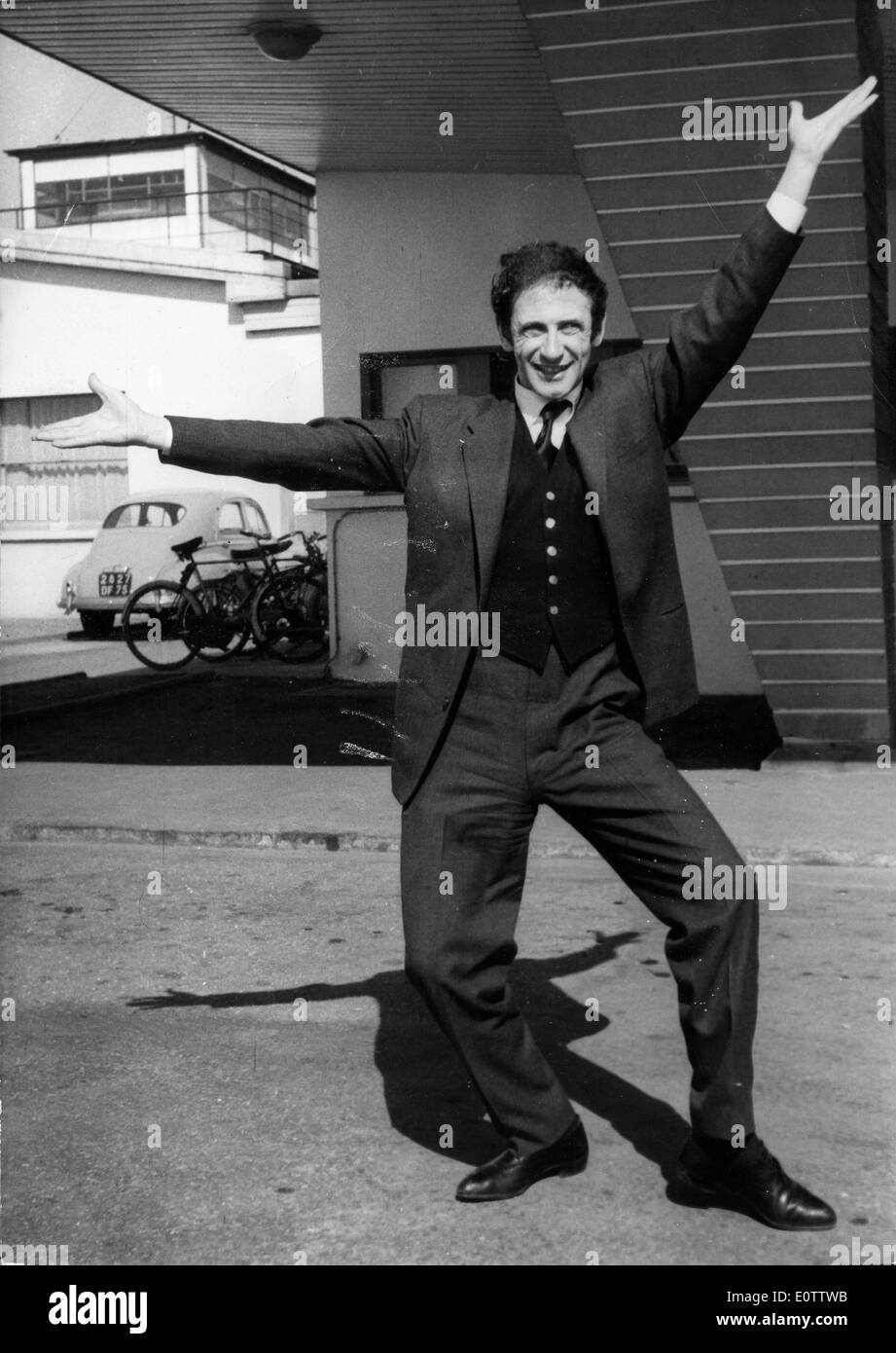 Street without car Black and White Stock Photos & Images - Alamy