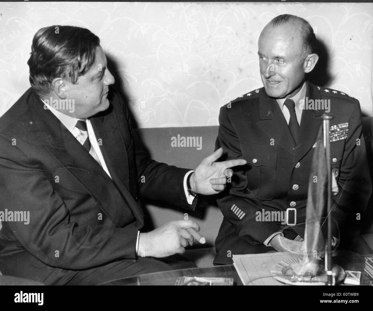 General gruenther hi-res stock photography and images - Alamy