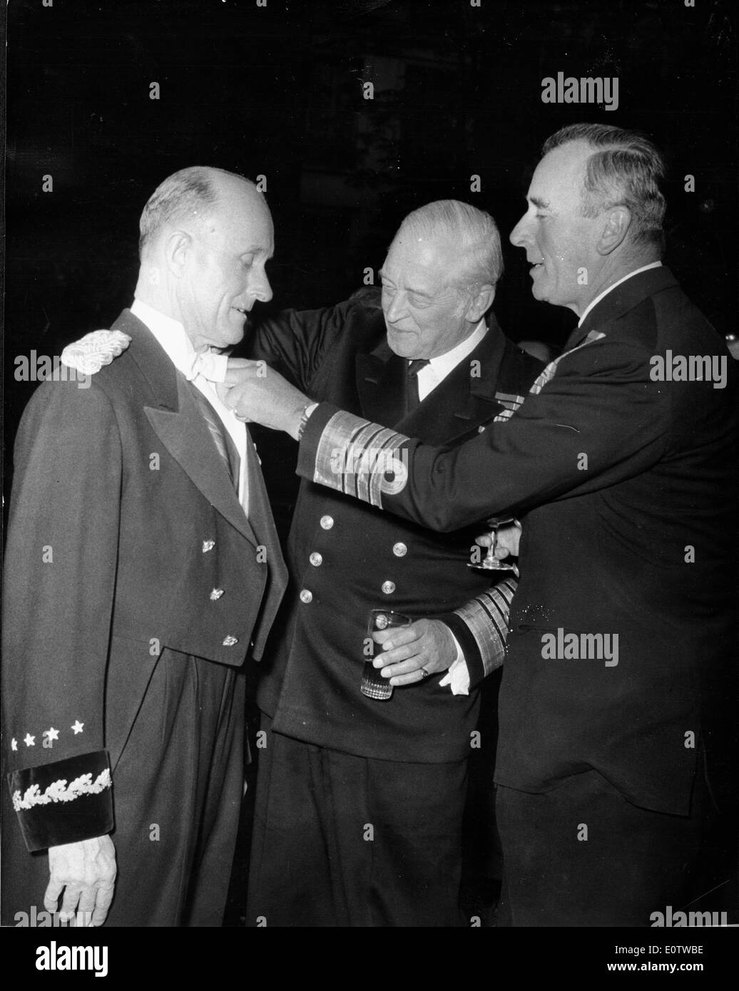 General gruenther hi-res stock photography and images - Alamy