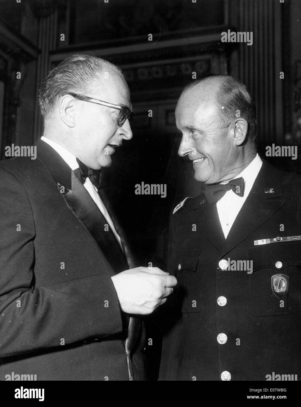 General gruenther hi-res stock photography and images - Alamy