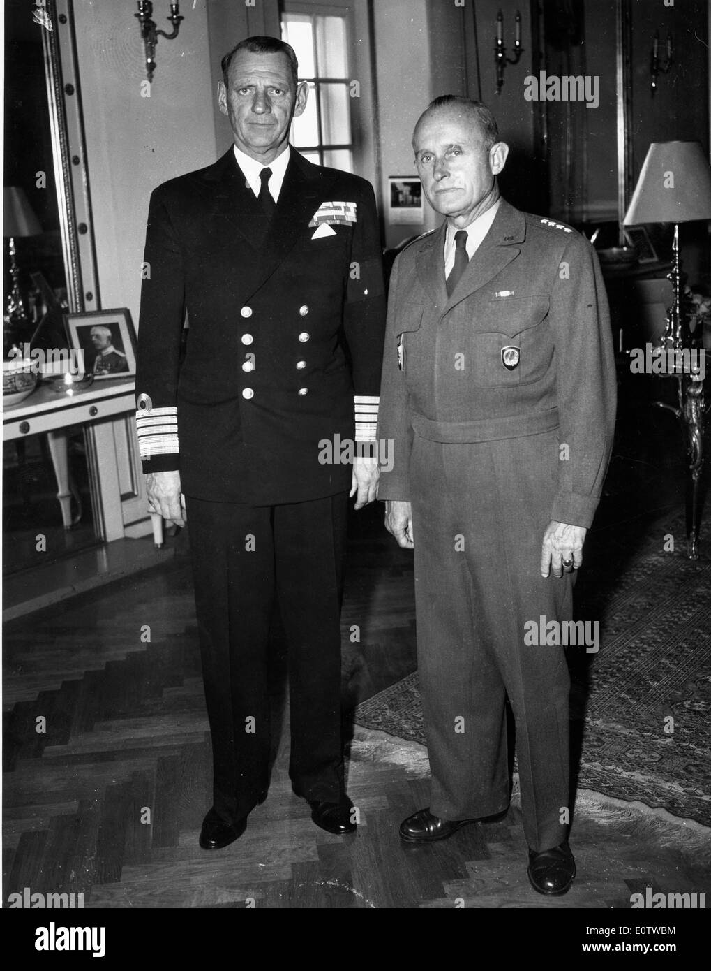 Oct 02, 1960 - London, UK - GENERAL GRUENTHER Stock Photo - Alamy