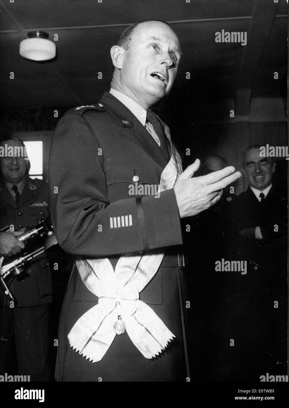 Oct 02, 1960 - London, UK - GENERAL GRUENTHER Stock Photo - Alamy