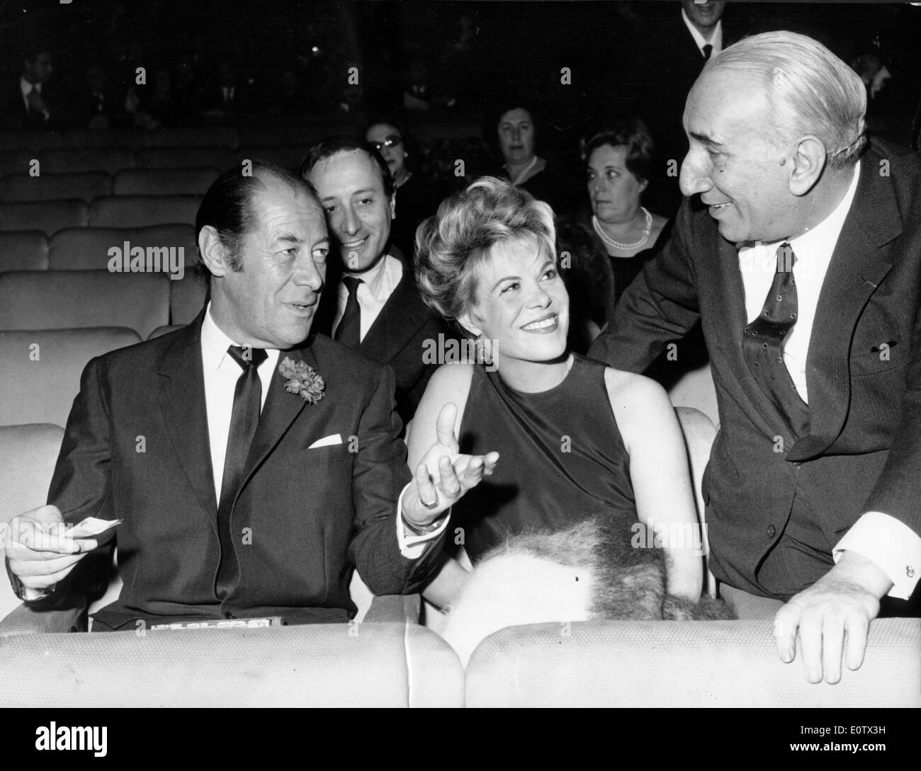 Actors Rex Harrison and Rachel Roberts at the theatre Stock Photo - Alamy