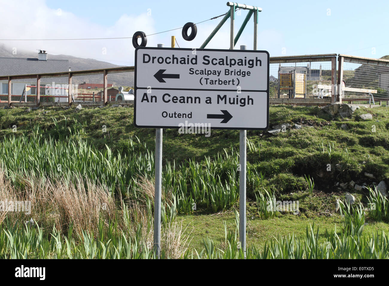 Scalpay bridge hi-res stock photography and images - Alamy