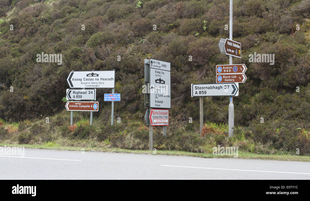 Gaelic road signs hi-res stock photography and images - Alamy