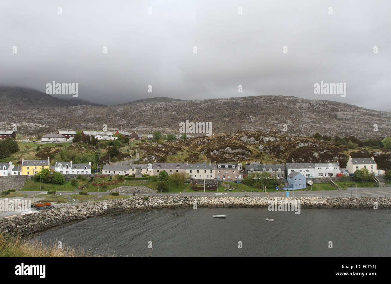 Isle of harris boats hi-res stock photography and images - Alamy