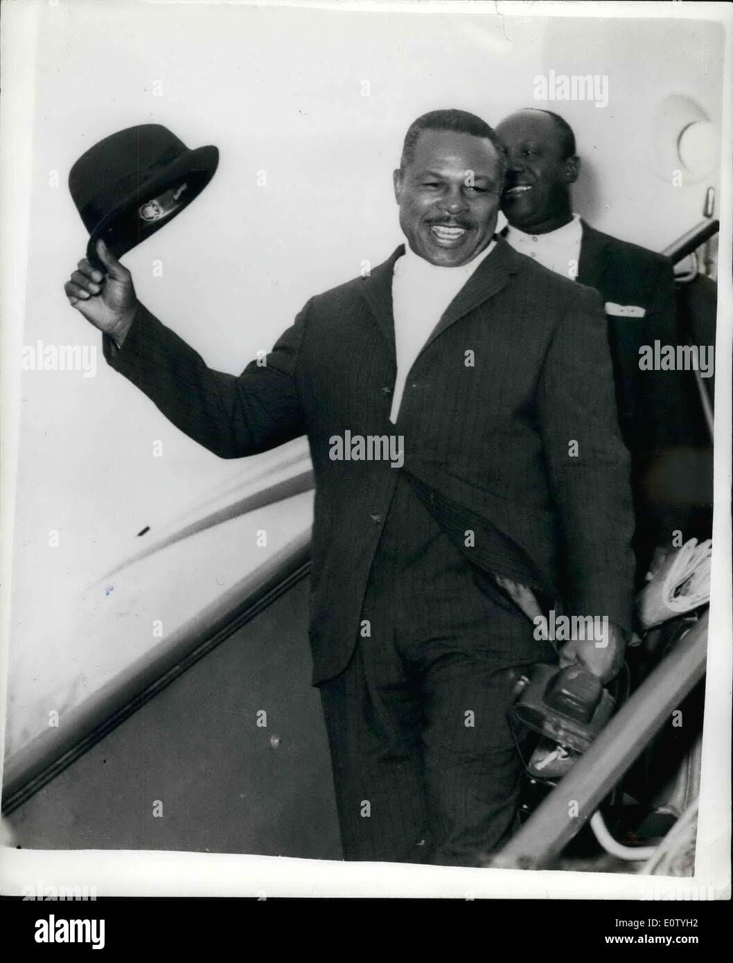 Oct. 10, 1960 - Archie Moore Arrives in Rome - For Contest with Italian ...