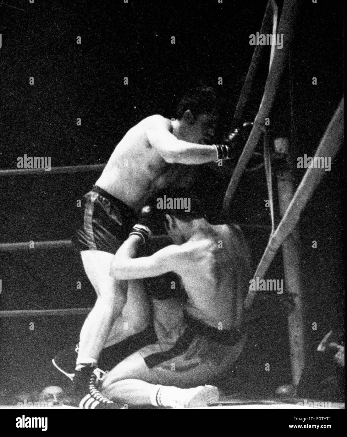 Boxer Johnny Gonsalves during a match Stock Photo - Alamy