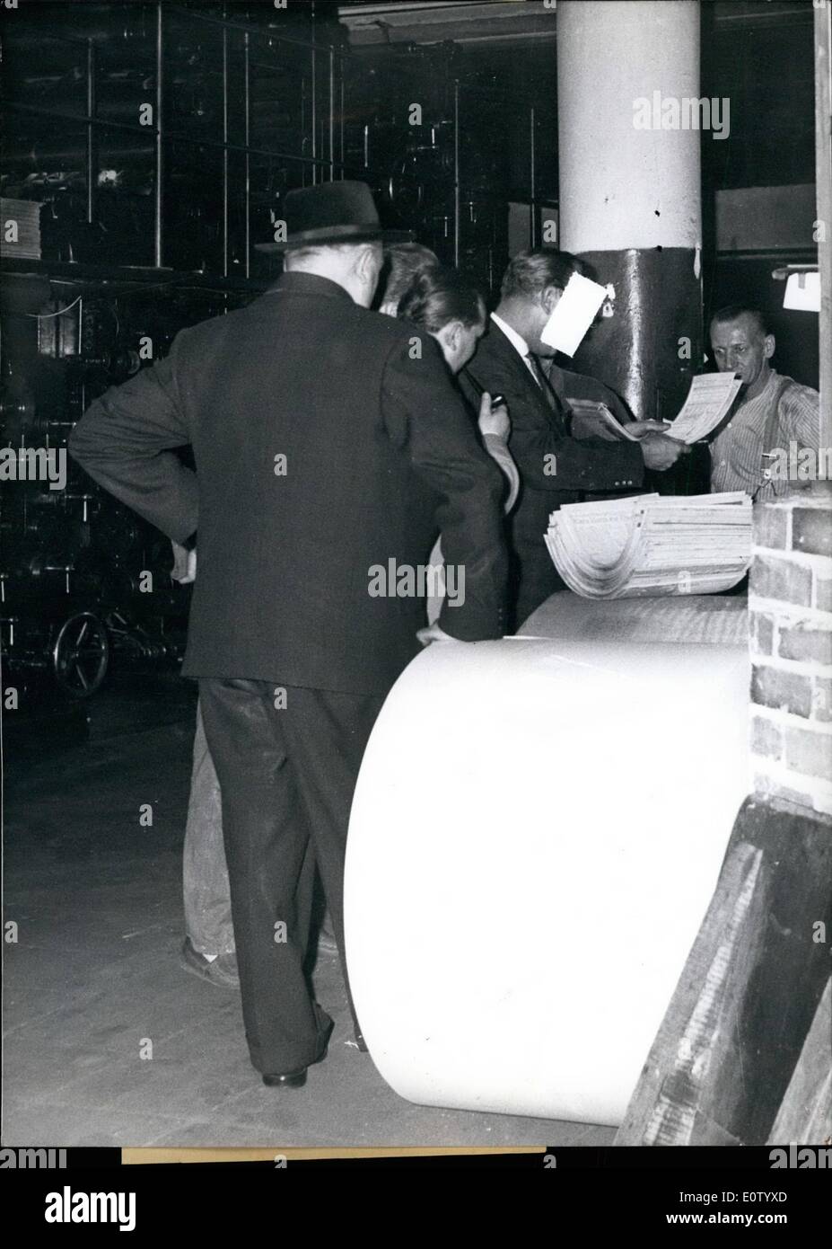 Communist wedding photo hi-res stock photography and images - Alamy