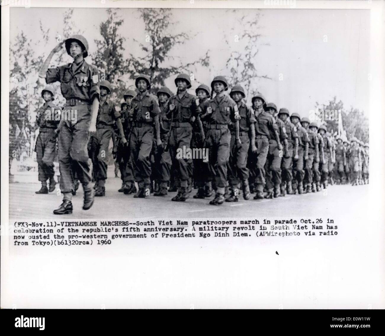Nov. 11, 1960 - Vietnamese Marchers South Vietnam Paratroopers march in ...