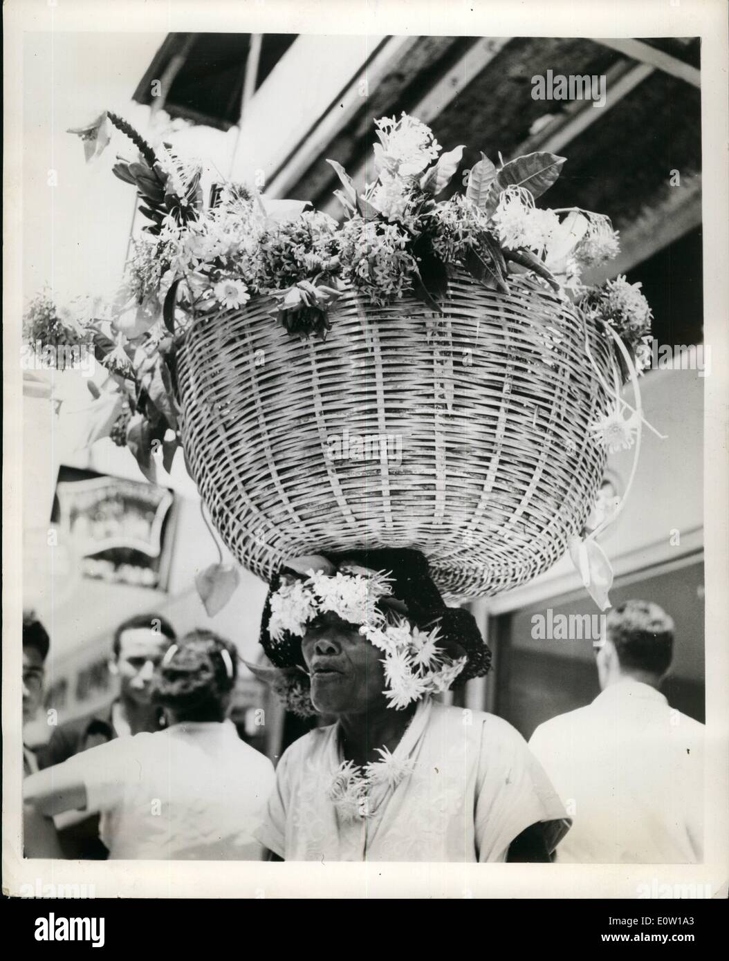 Adroitly balancing a basket hi-res stock photography and images - Alamy
