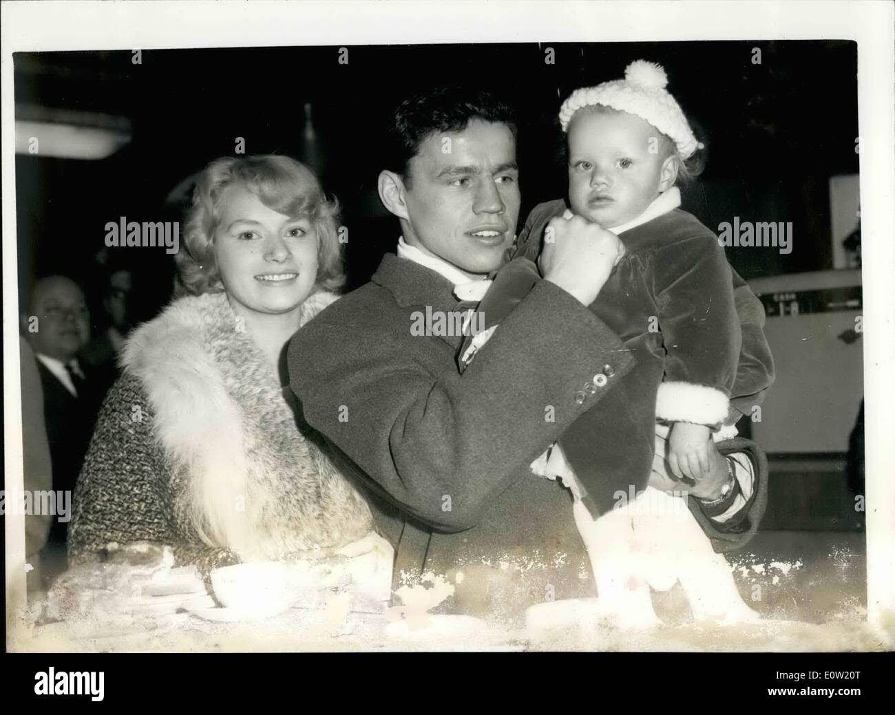 Dec. 12, 1960 - Terry Downes leaves for America for world title fight ...
