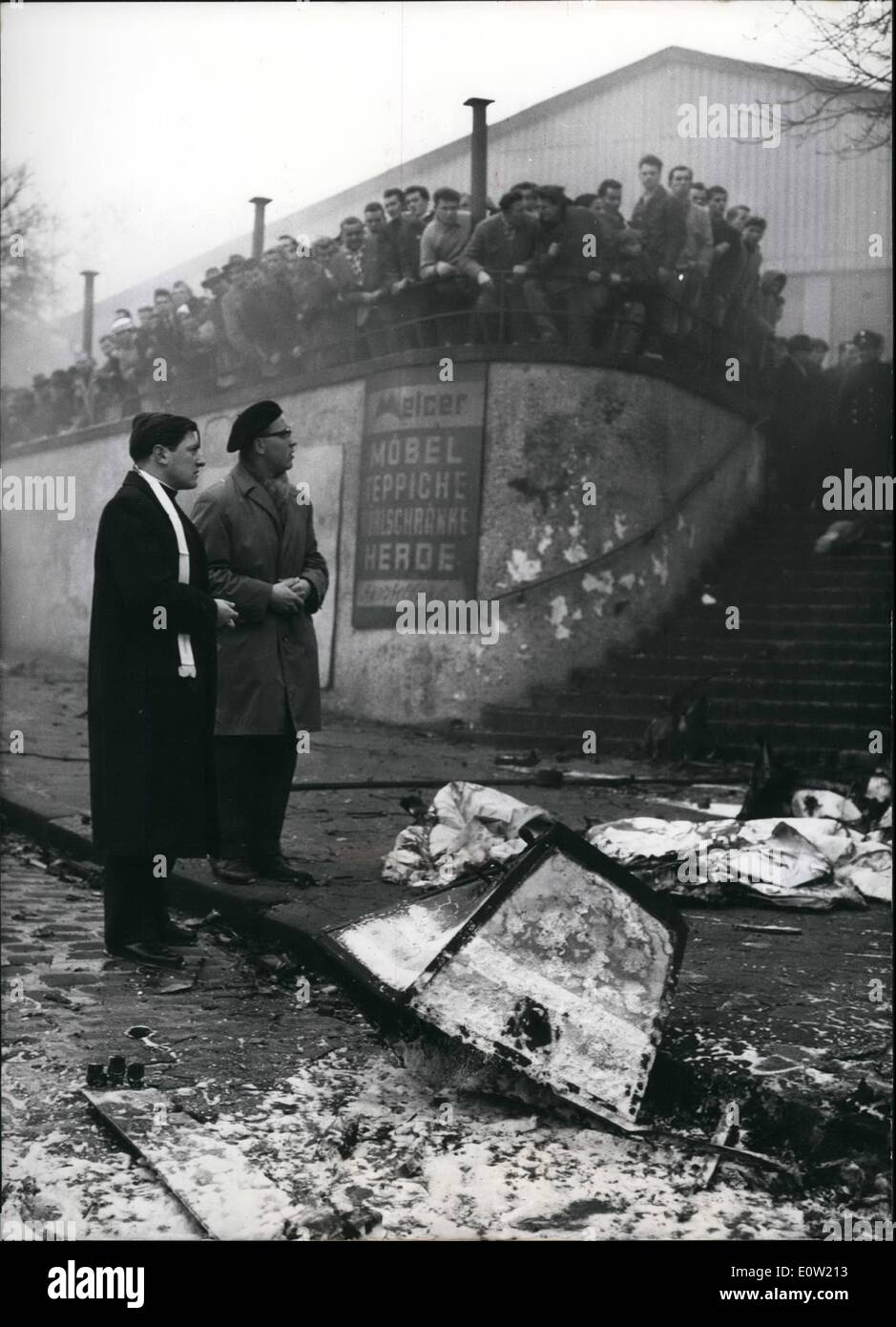 Dec. 12, 1960 - Air disaster in Munich: On Dec. 17th, at about 2.am. a ...