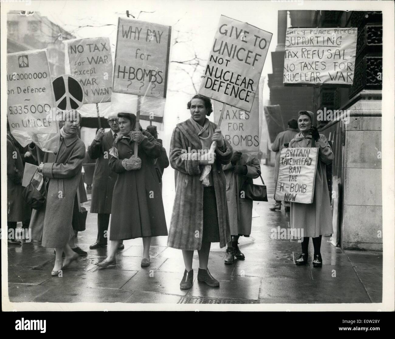 Dec. 12, 1960 - ''Nuclear tax'' refusal declaration handed in to ...