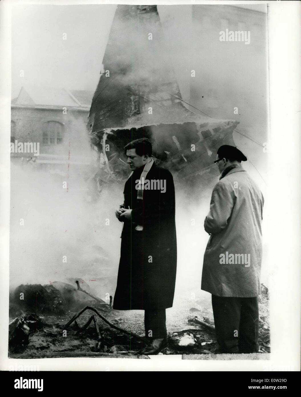 Dec. 17, 1960 - Aircraft Disaster In Streets Of Munich Students On Way ...